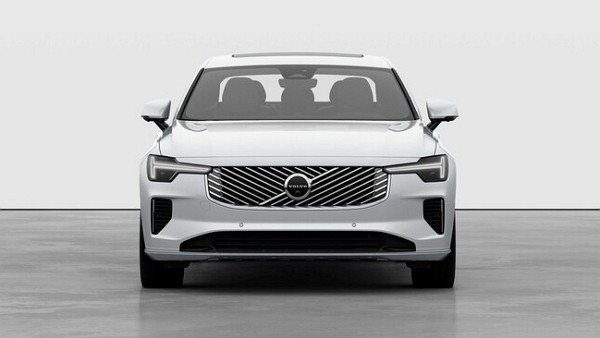 볼보 S90 런치 에디션 출시…50대 한정, 가격은 7390만원